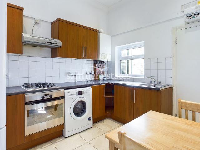 Ferndale Road SW4, Studio to rent, £1,400 pcm | PrimeLocation