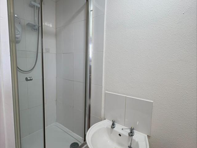 Ferndale Road, Swindon SN2, Studio to rent, £650 pcm | PrimeLocation
