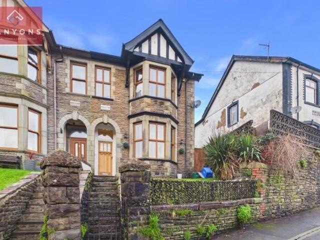 Ferndale Road, Tylorstown, 3 Bedroom End