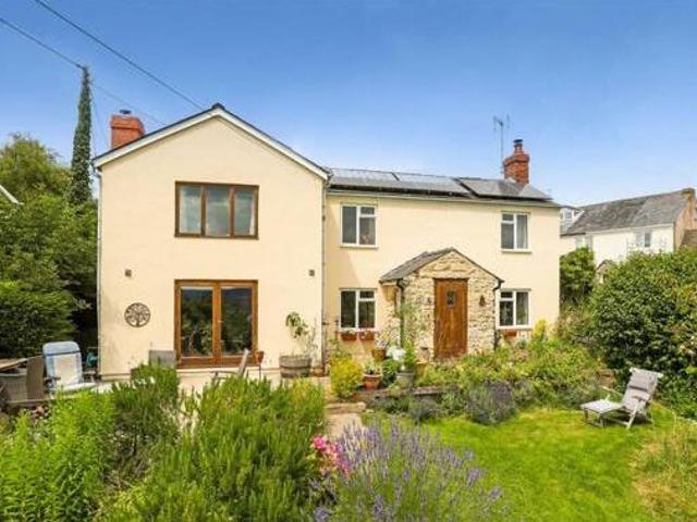 Ferndale Road, Whiteshill, 4 Bedroom Detached