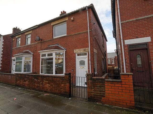 Ferndene Road, Gateshead, Tyne & Wear NE8, 3 bed semi detached house to rent, £950 pcm | PrimeLocation