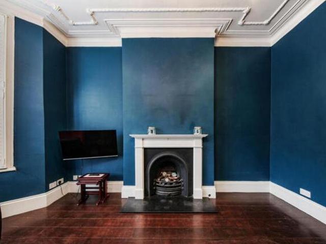 Fernhead Road, London, 2 Bedroom Flat