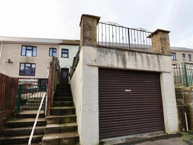 Fernhill Terrace, Phillipstown, 3 Bedroom Terraced