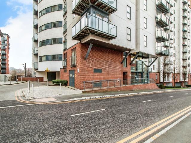 Fernie Street, Manchester, Greater Manchester M4, Studio to rent, £900 pcm | PrimeLocation