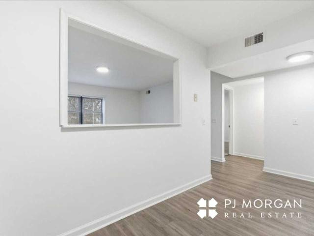 Fernshire Apartments 1 Bedroom Apartment for Rent at 725 S 37th St, Omaha, NE 68105
