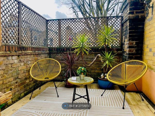 Ferntower Road, London N5, 2 bed maisonette to rent, £3,200 pcm | PrimeLocation
