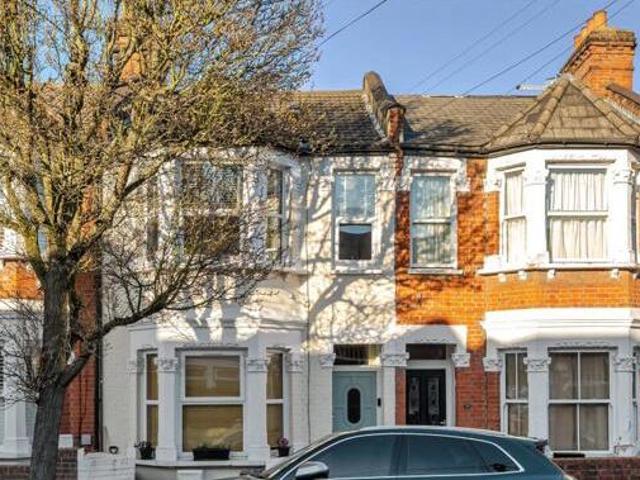 Fernthorpe Road, London, 2 Bedroom Apartment