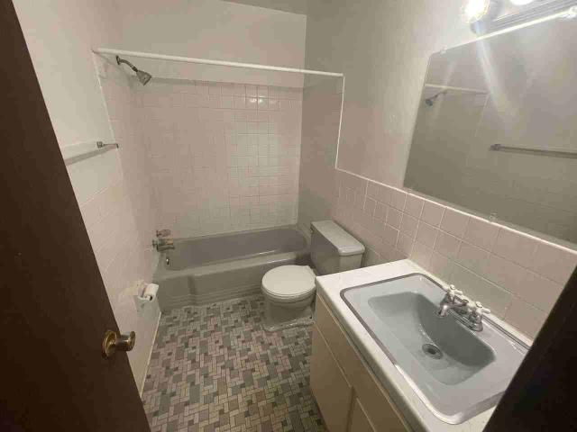 Feronia 1 Bedroom Apartment for Rent at 1862 Feronia Ave, St. Paul, MN 55104 Merriam Park West