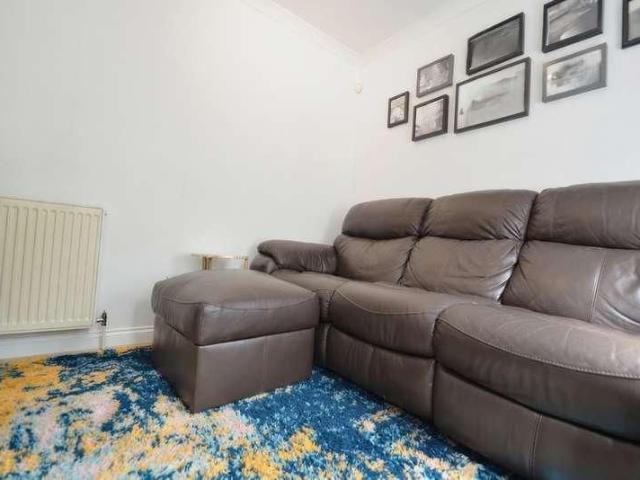 Ferry Avenue, Staines upon thames, TW18