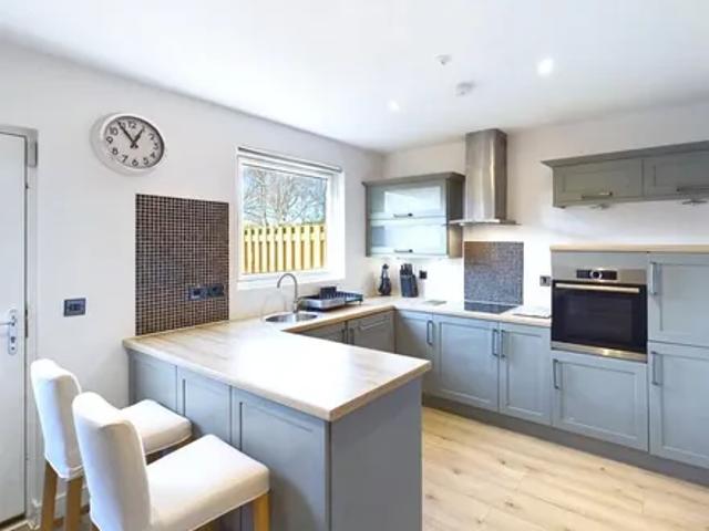 Ferry Gait Drive, City of Edinburgh, EH4 4GJ, United Kingdom | 4 bed townhouse for rent #140399058 | Rentberry