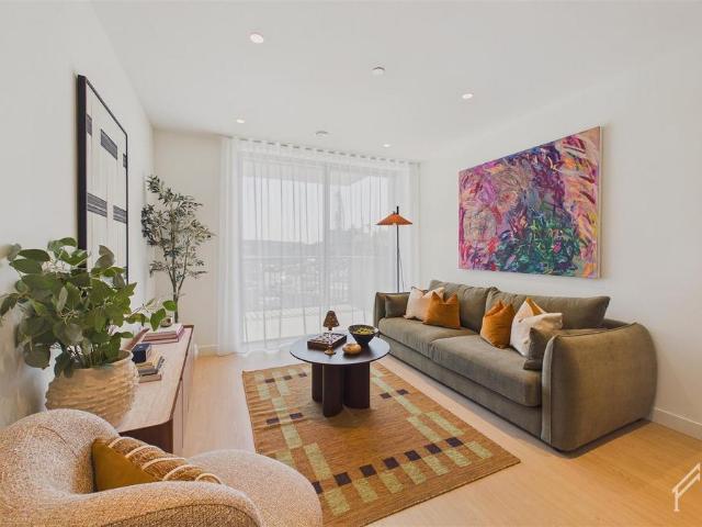 Ferry Island, 2 Heart Of Hale Lane. 1 bed apartment to rent £2,300 pcm £531 pw