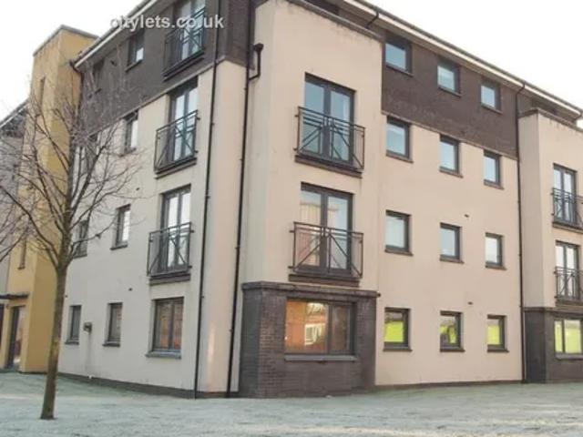 Ferry Nice Food, 47 Ferry Road, Renfrew, PA4 8SB, United Kingdom | 3 bed apartment for rent #125697648 | Rentberry