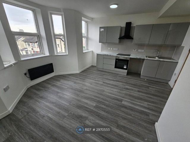 Ferry Road, Cardiff CF11, 1 bed flat to rent, £900 pcm | PrimeLocation