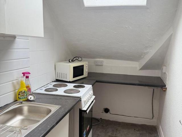Ferry Road, Cardiff CF11, 1 bed flat to rent, £700 pcm | PrimeLocation