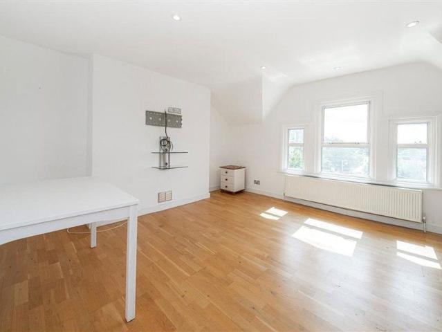 Ferry Road Teddington, TW11