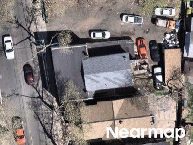 Ferry St