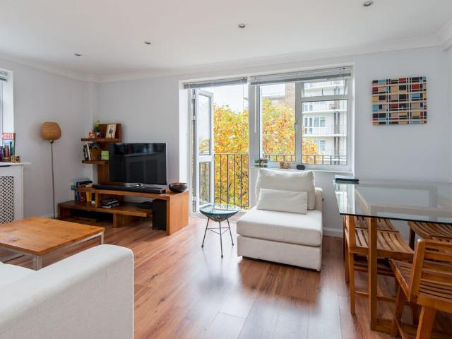 Fettes House, Wellington Road, St John's Wood, London NW8, 2 bed flat to rent, £3,250 pcm | PrimeLocation