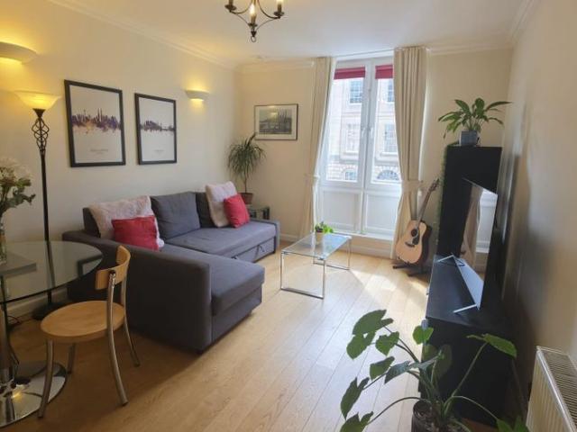 Fettes Row, New Town, Edinburgh EH3, 3 bed flat to rent, £2,000 pcm | PrimeLocation