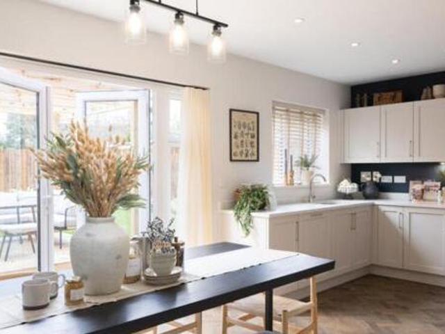 Ffordd Y Felen, Carway, 3 Bedroom Detached