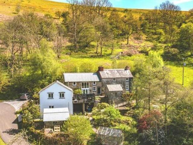 Ffarmers, Llanwrda, 5 Bedroom Detached