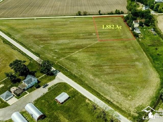 Finzel Rd, Carleton, MI 48117
