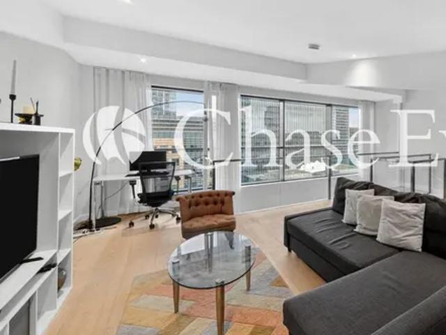 Financial Ombudsman, South Quay Walk, London, E14 9RT, United Kingdom | 2 bed duplex for rent #167383210 | Rentberry