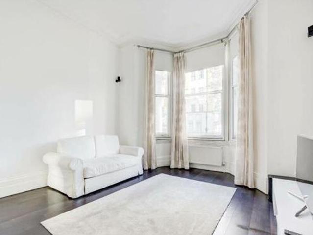 Finborough Road, Chelsea, 2 Bedroom Flat