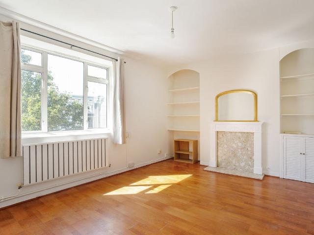 Finborough Road, London SW10, 2 bed flat to rent, £2,500 pcm | PrimeLocation