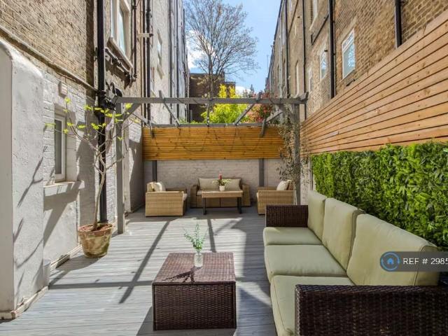 Finborough Road, London, SW10 2 bed flat to rent £3,695 pcm £853 pw