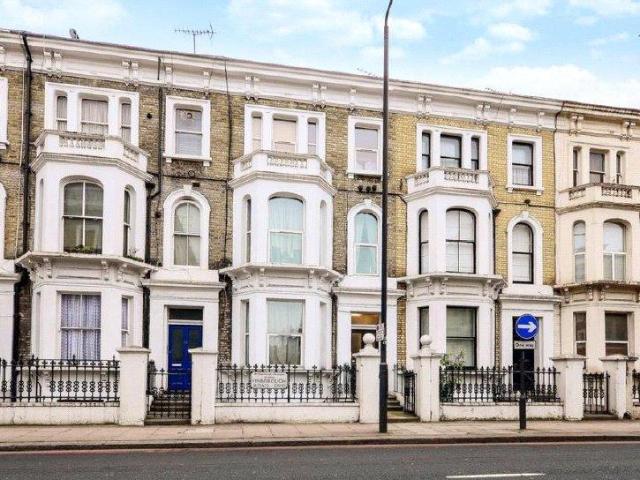 Finborough Road, London, SW10 Studio to rent £1,800 pcm £415 pw