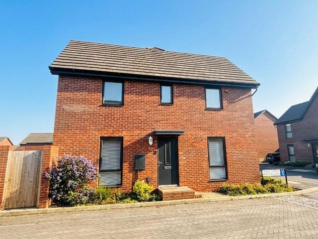 Finches Close, Chepstow NP16, 2 bed semi detached house to rent, £1,400 pcm | PrimeLocation