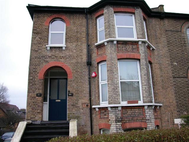 Finchley Lane, Hendon, London NW4, 2 bed flat to rent, £1,750 pcm | PrimeLocation