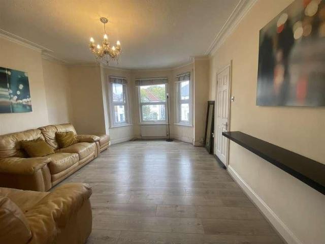 Finchley Lane, Hendon, London, NW4