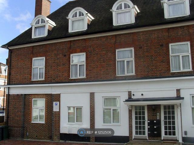 Finchley Lane, London NW4, Studio to rent, £1,200 pcm | PrimeLocation