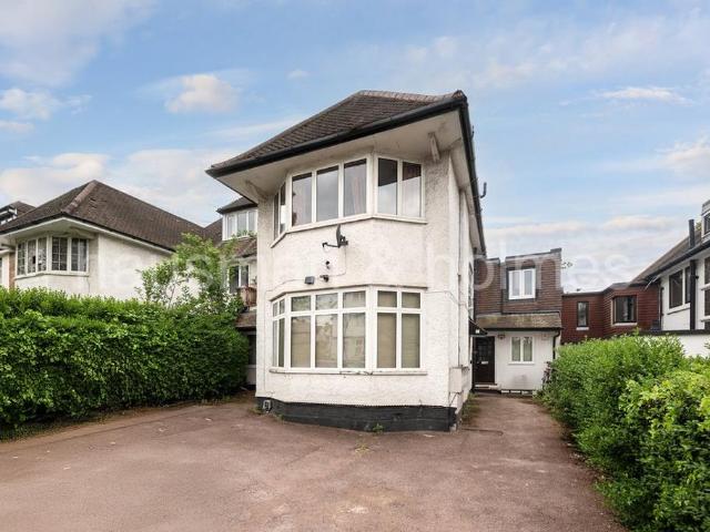 Finchley Road, Finchley Road 2 bed flat to rent £2,400 pcm £554 pw