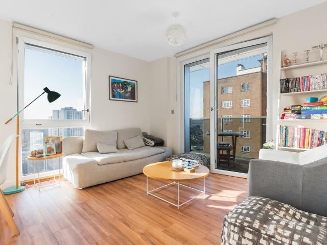 Finchley Road, Finchley Road NW11, 2 bed flat to rent, £2,600 pcm | PrimeLocation