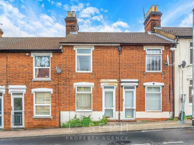 Finchley Road, Ipswich IP4, 3 bed terraced house to rent, £950 pcm | PrimeLocation