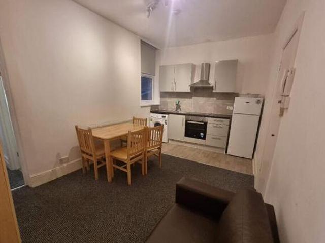 Finchley Road, London, 2 Bedroom Flat