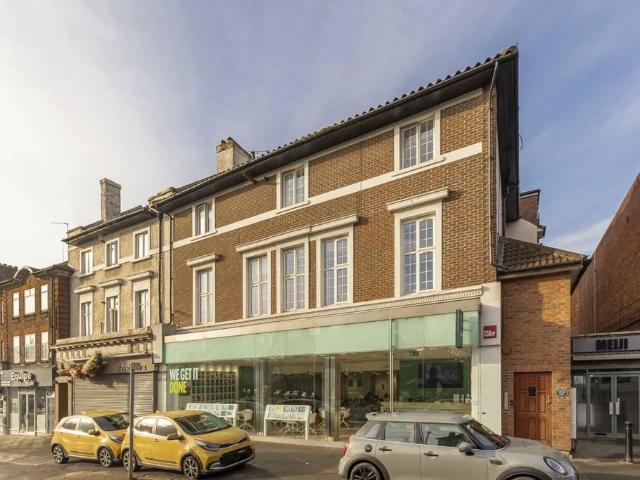 Finchley Road, London NW11 1 bed flat to rent £1,700 pcm £392 pw