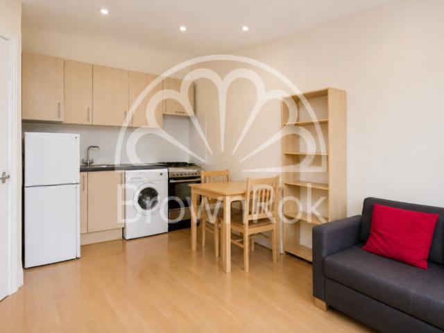 Finchley Road, London NW11, 2 bed flat to rent, £1,750 pcm | PrimeLocation