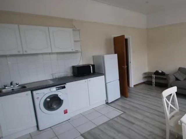 Finchley Road, London, NW11 7TL, United Kingdom | 2 bed apartment for rent #129201366 | Rentberry