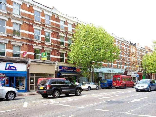 Finchley Road, London NW3, 1 bed flat to rent, £1,700 pcm | PrimeLocation