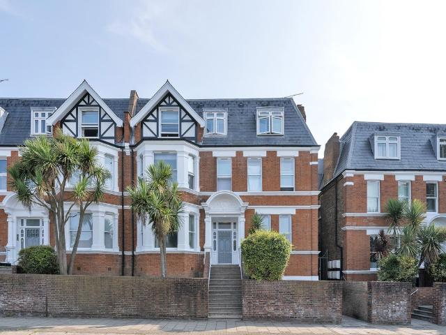 Finchley Road, London NW3, 2 bed flat to rent, £2,395 pcm | PrimeLocation