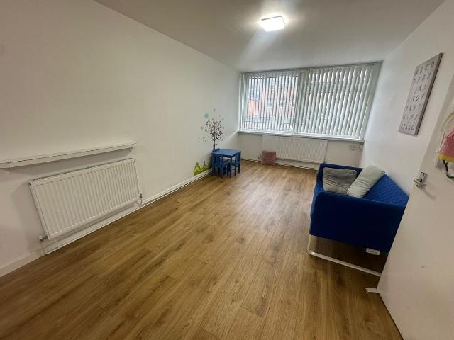 Finchley Road, London NW3, 2 bed flat to rent, £2,817 pcm | PrimeLocation