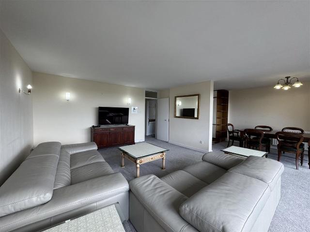 Finchley Road, London NW3, 2 bed flat to rent, £3,200 pcm | PrimeLocation