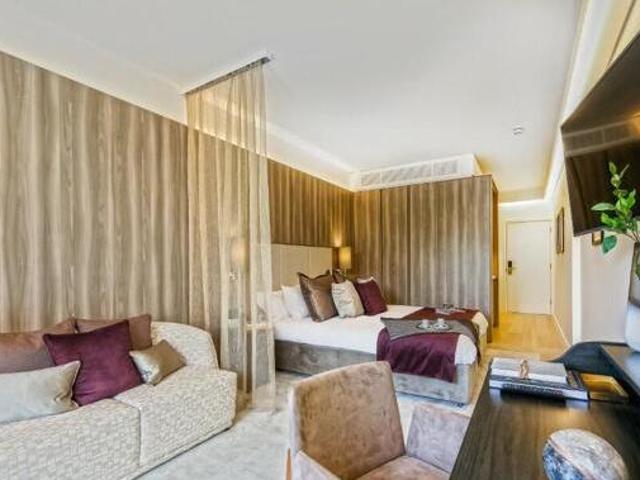 Finchley Road, London, Studio Flat For