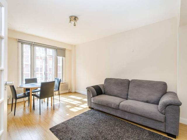 Finchley Road, St John's Wood, London NW8, 2 bed flat to rent, £3,000 pcm | PrimeLocation