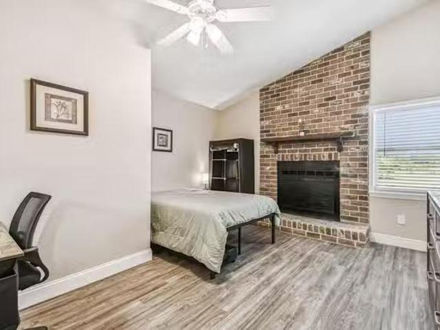 Find Comfort, Convenience & Community in One Place id. 7513