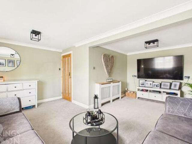 Finderne Drive, Wymondham, 3 Bedroom Chalet