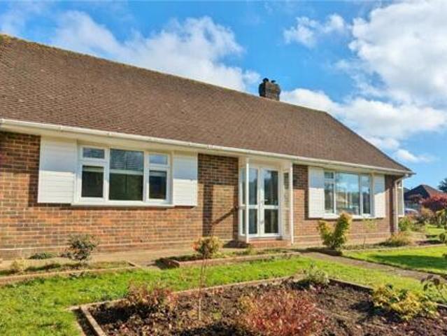 Findon Road, Worthing, 2 Bedroom Bungalow